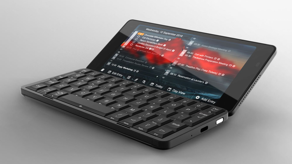 Cosmo Communicator Review